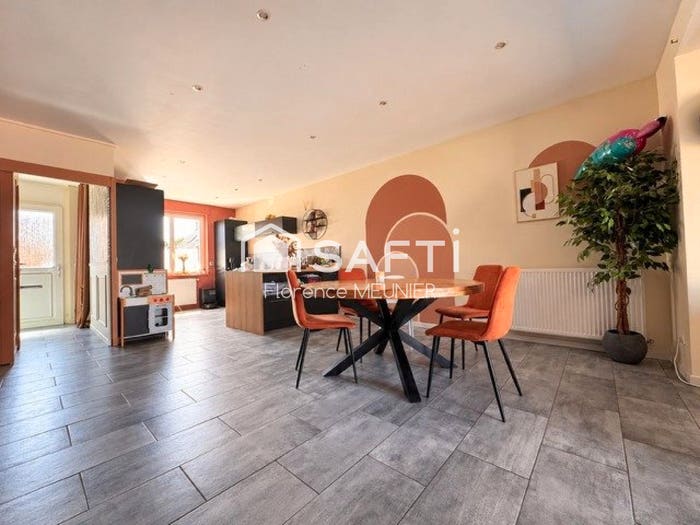 Maison 4 pièces à Attiches, à vendre