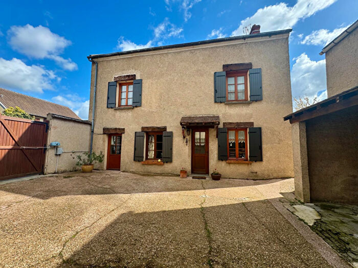 Maison 7 pièces à vendre à Issou