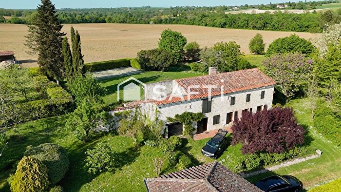 Maison 8 pièces à vendre à Lannes