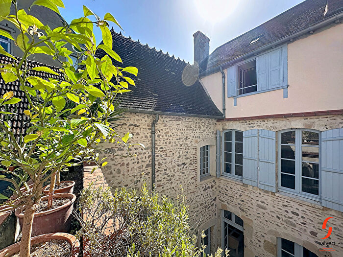 Montluçon, Centre-ville, Les Forges : Maison 6 pièces à vendre