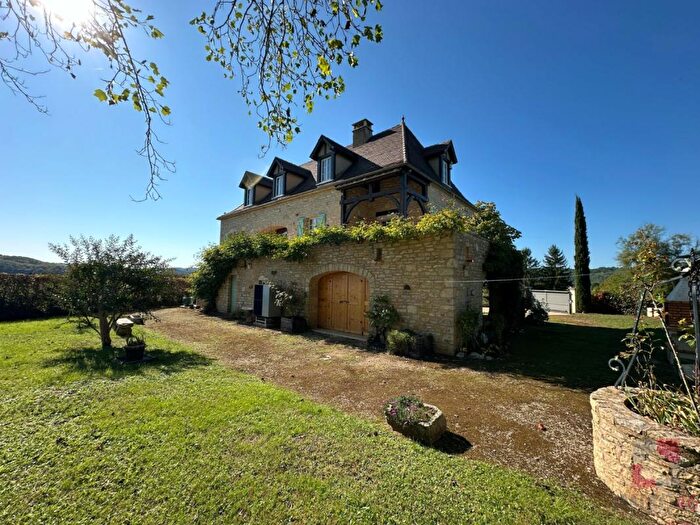 Maison à vendre - Prayssac - 10 pièces - 6 chambres