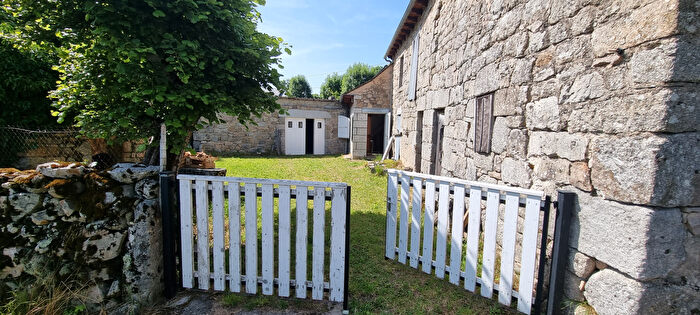 Maison à vendre - Soulages-Bonneval - 2 pièces - 1 chambre
