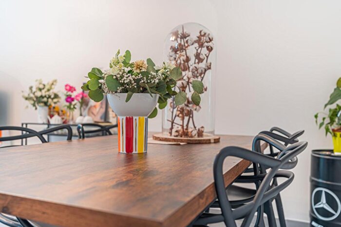 Appartement à vendre - Limoges, Centre-ville, Hôtel de Ville, Emailleurs - 4 pièces - 2 chambres