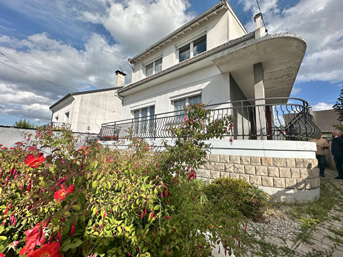 Maison à vendre - Noisy-le-Grand, Centre-ville - 7 pièces - 5 chambres