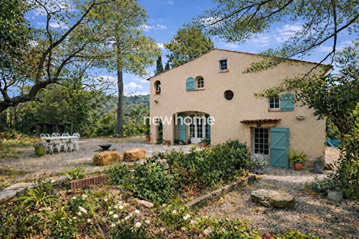 Maison à vendre - Tourtour - 4 pièces - 3 chambres