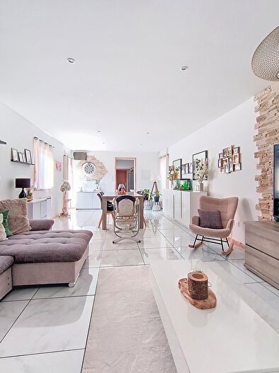 Maison à vendre - Lestrem - 5 pièces - 4 chambres