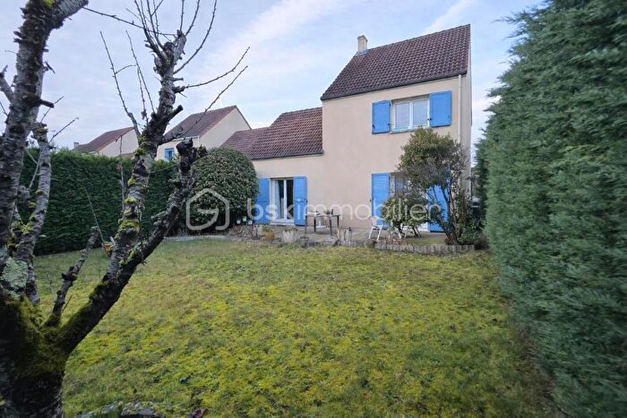 Maison à vendre - Saint-Pierre-du-Perray - 5 pièces - 3 chambres