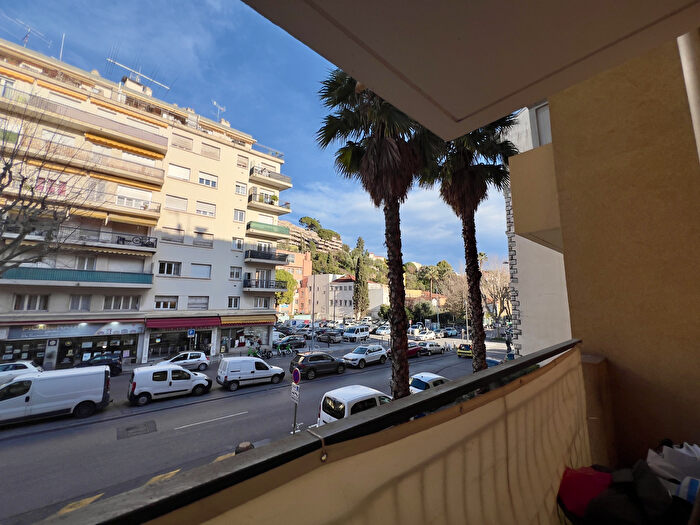 Appartement à louer - Nice, Madeleine - 1 pièce