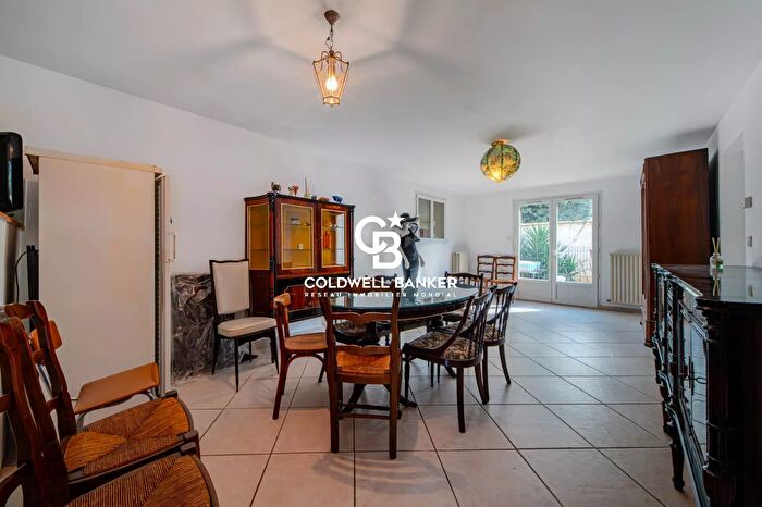 Appartement à vendre - Garons - 2 pièces - 1 chambre