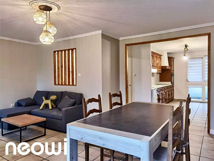 Appartement à louer - Belbex, Aurillac - 3 pièces - 2 chambres