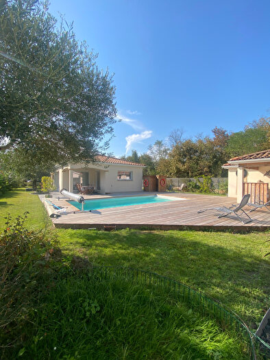 Maison à vendre - Le Pian-Médoc - 5 pièces - 3 chambres