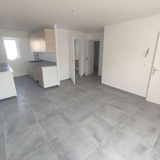 Sud, Plaisir : Appartement 2 pièces à louer