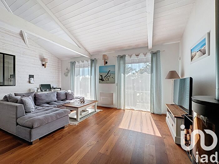 Maison à vendre - Charron - 8 pièces - 5 chambres