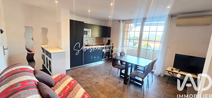 Appartement à vendre - Bormes-les-Mimosas, Centre-ville, Le Pin - 2 pièces - 1 chambre