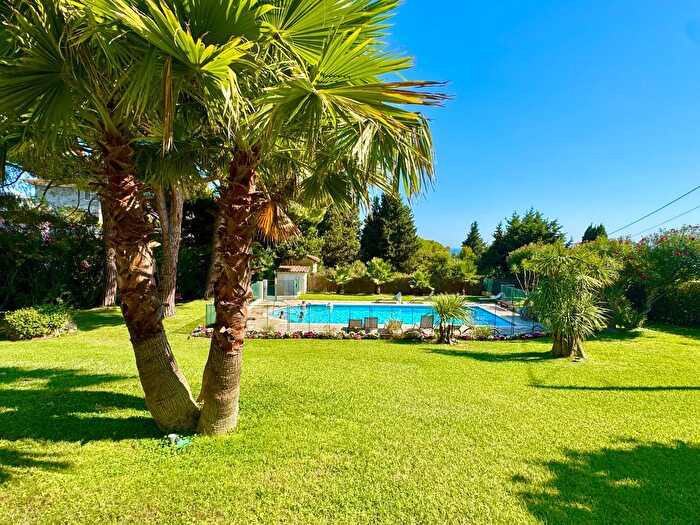 Appartement à vendre - Le Cannet, Moulières, Notre-Dame des Anges - 2 pièces - 1 chambre