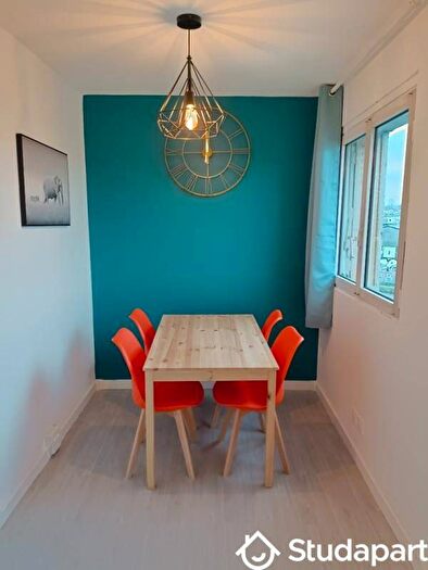 Appartement à louer - Les Vignes, Bobigny - 1 pièce - 2 chambres