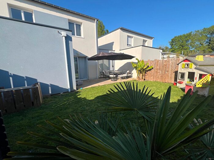 Maison à vendre - Crevin - 5 pièces - 4 chambres