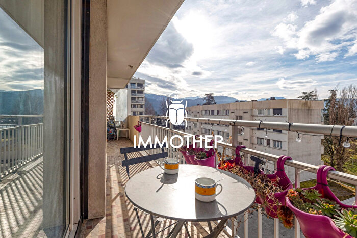 Appartement à vendre - Eybens - 4 pièces - 3 chambres