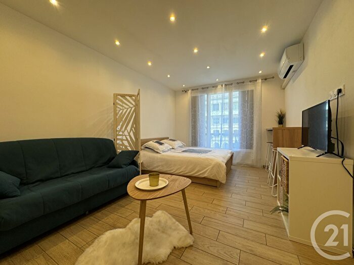 Appartement 1 pièce à louer à Marseille 4ème, Cinq Avenues