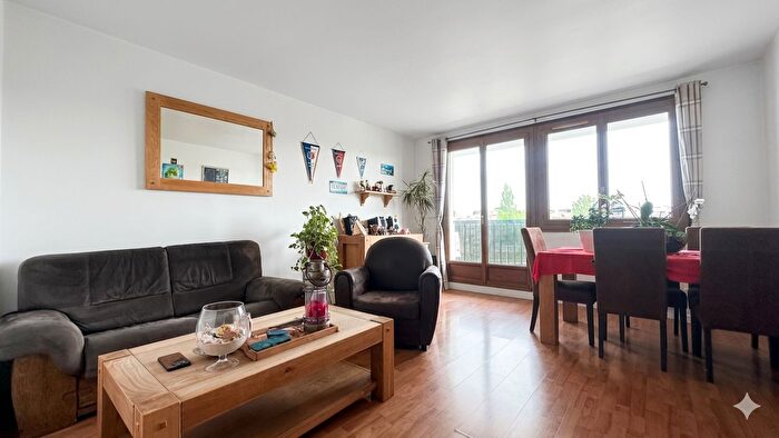 Appartement 3 pièces à Corbeil-Essonnes, Montconseil, à vendre