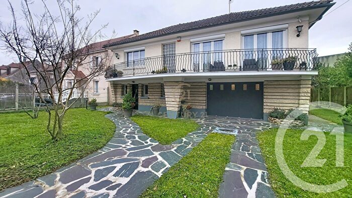 Maison à vendre - Champs-sur-Marne, Bords de Marne - 6 pièces - 4 chambres