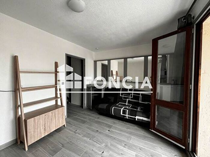 Appartement à louer - École Paul Bert-Lycée Bernard Palissy, Agen - 1 pièce