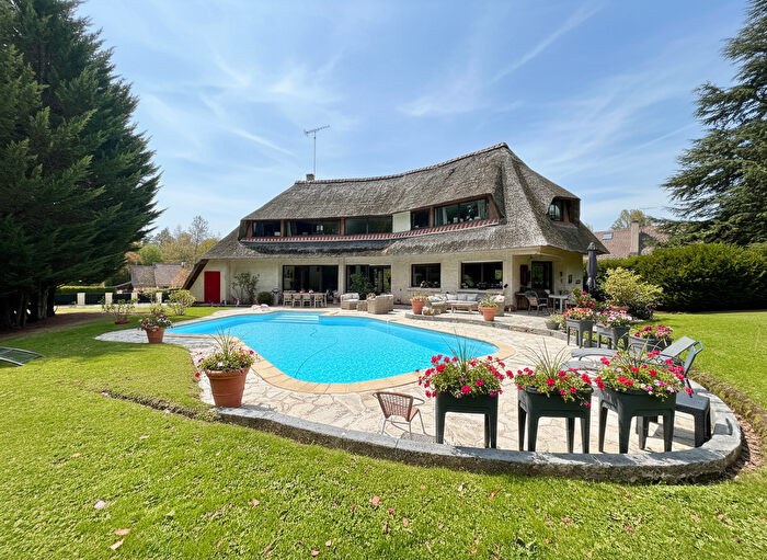 Maison à vendre - Saint-Rémy-lHonoré - 6 pièces - 4 chambres