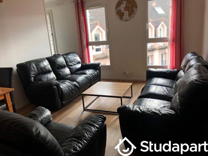 Appartement à louer - Centre Ville-Rive Gauche, Rouen - 1 pièce - 4 chambres