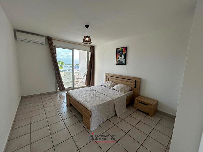 Les Abymes - Appartement 1 pièce à louer