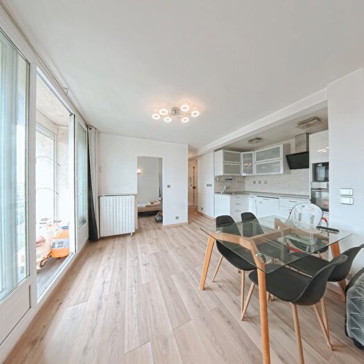 Appartement 3 pièces à Créteil, Centre ancien, à vendre