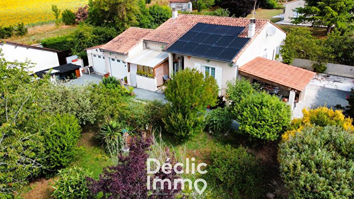 Maison à vendre - Gurat - 5 pièces - 3 chambres