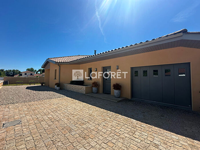 Châtillon-sur-Chalaronne : Maison 5 pièces à vendre