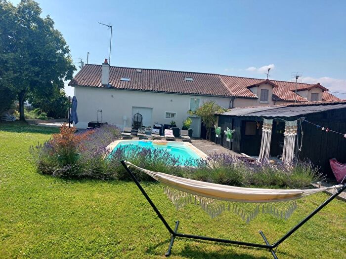 Maison à vendre - Poitiers, Ouest - 7 pièces - 5 chambres