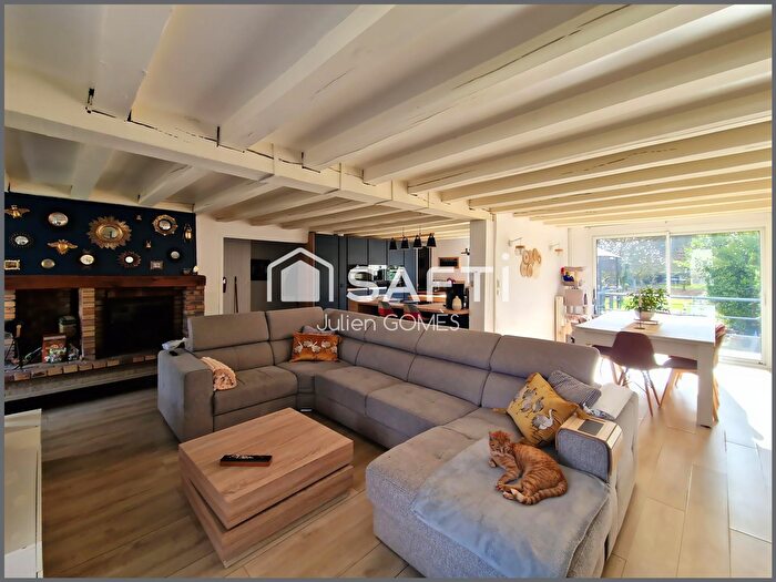 Maison à vendre - Claye-Souilly - 6 pièces - 4 chambres