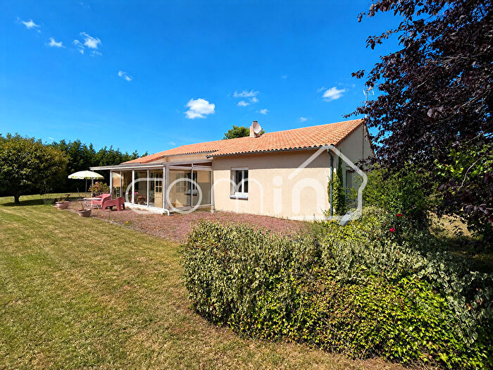 Sainte-Radegonde - Maison 6 pièces à vendre