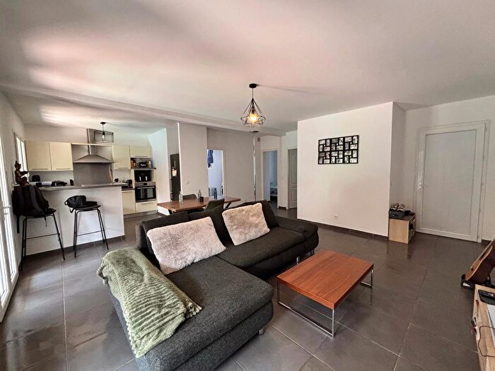 Appartement à vendre - Lucciana - 3 pièces - 2 chambres