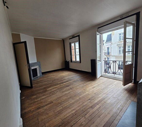 Hyper Centre, Arras : Appartement 2 pièces à louer