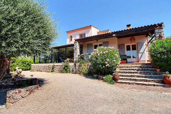 Maison 4 pièces à vendre à Bagnols-en-Forêt