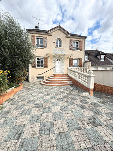 Maison 8 pièces à vendre - Sarcelles, Village, Chauffour