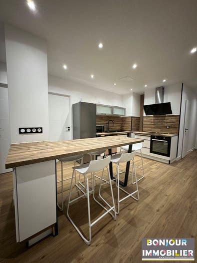 Appartement 5 pièces à louer à Championnet-Caserne de Bonne, Grenoble