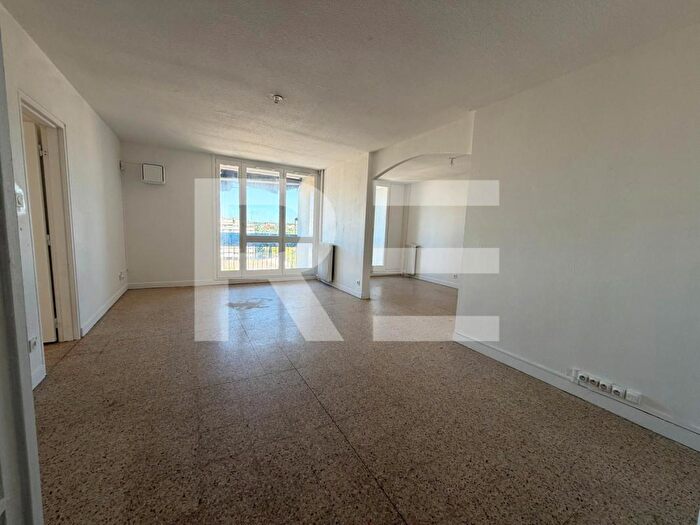 Appartement 4 pièces à Nîmes, Poètes, à vendre