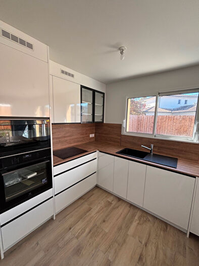 Maison à vendre - Parempuyre - 5 pièces - 4 chambres