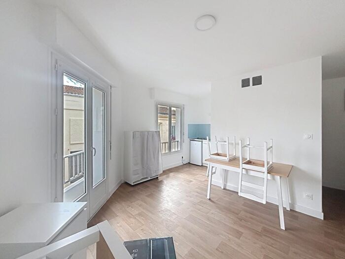 Appartement 1 pièce à louer à Bordeaux, Rivière