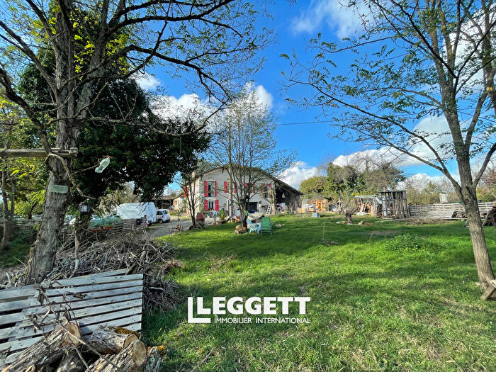 Maison à vendre - Auch, Faubourgs - 8 pièces - 4 chambres