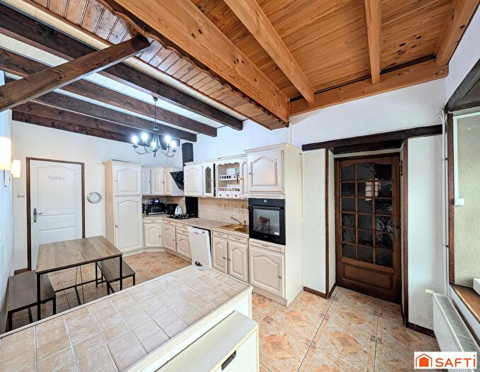 Maison à vendre - Saint-Laurent-en-Grandvaux - 5 pièces - 3 chambres