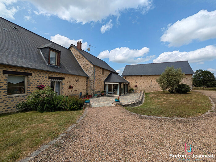 Maison 9 pièces à vendre - Évron