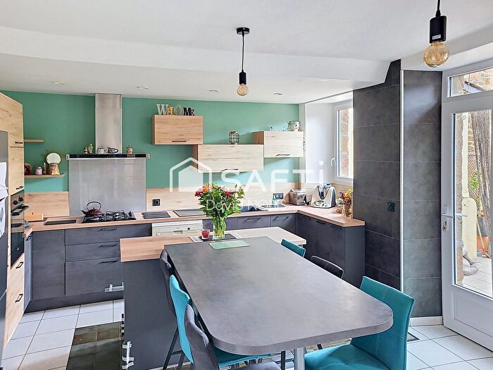 Gorron : Maison 7 pièces à vendre