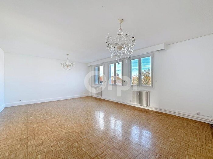 Appartement à louer - Centre-Faubourgs Sud, Chaumont - 3 pièces - 2 chambres