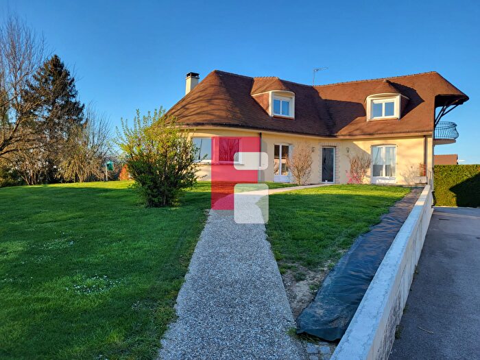 Lusigny-sur-Barse : Maison 5 pièces à vendre