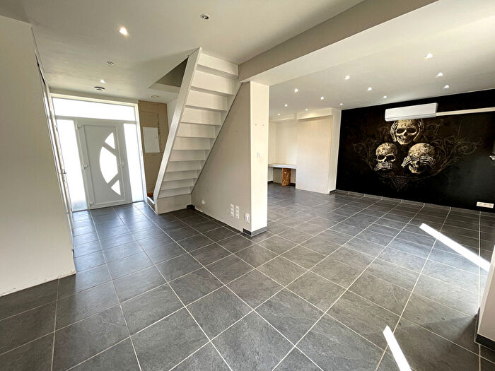 Maison à vendre - Saint-Juéry - 7 pièces - 6 chambres